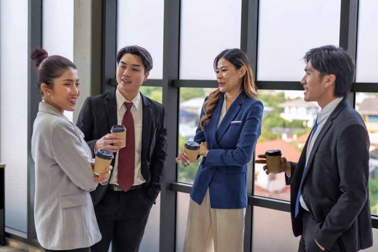 ワークシェアリングとは？導入方法やメリットデメリットを詳しく解説 - veginessworker